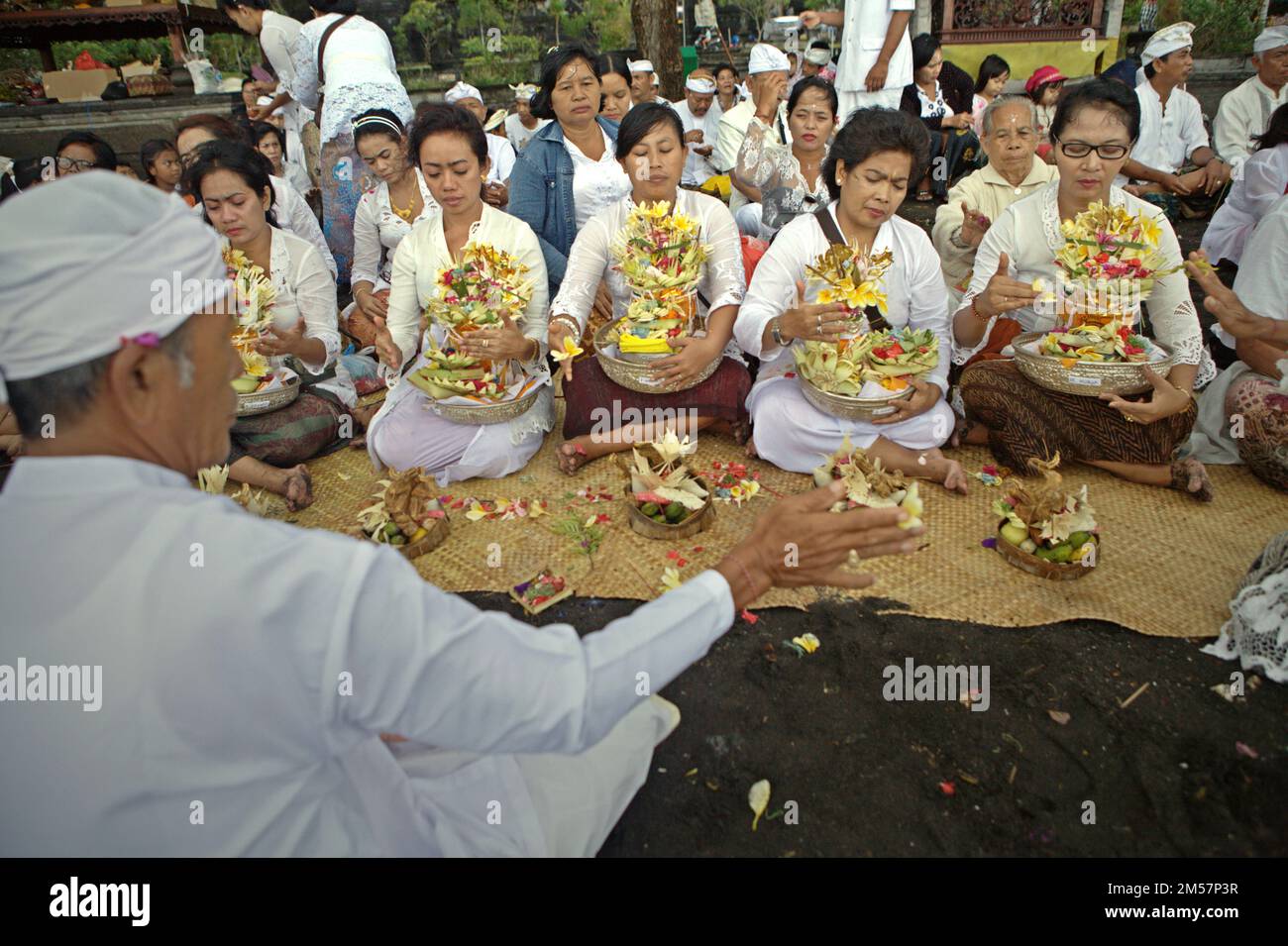 A Balinese clan—including members who are coming from Java island—is ...