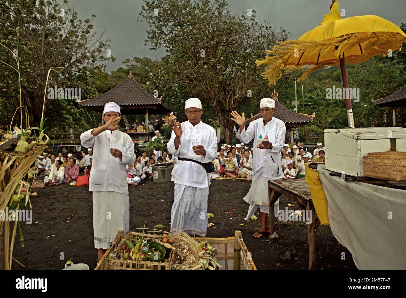 A Balinese clan—including members who are coming from Java island—is ...
