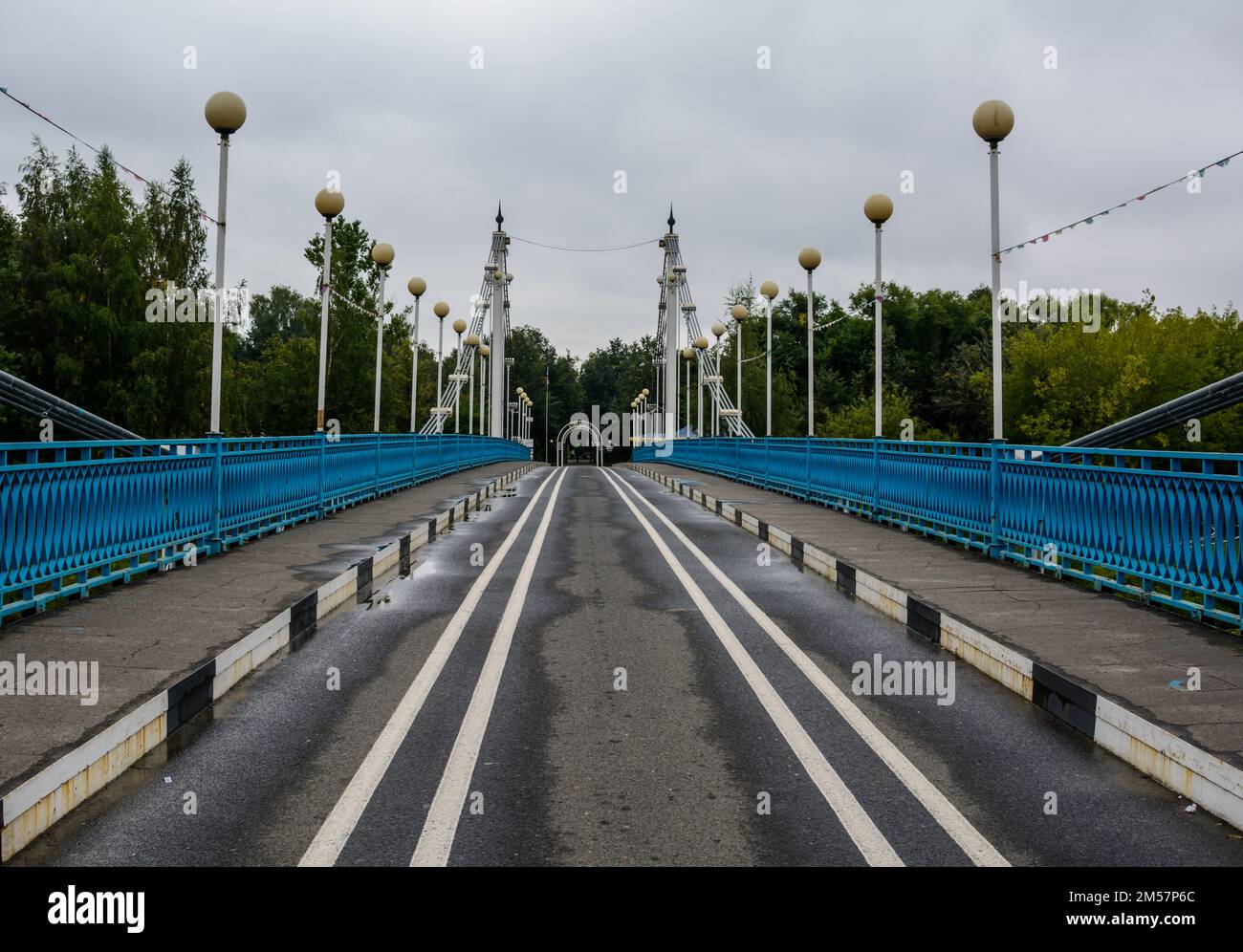 bridge lines, perspective. Bridge over river bridge lines Stock Photo ...