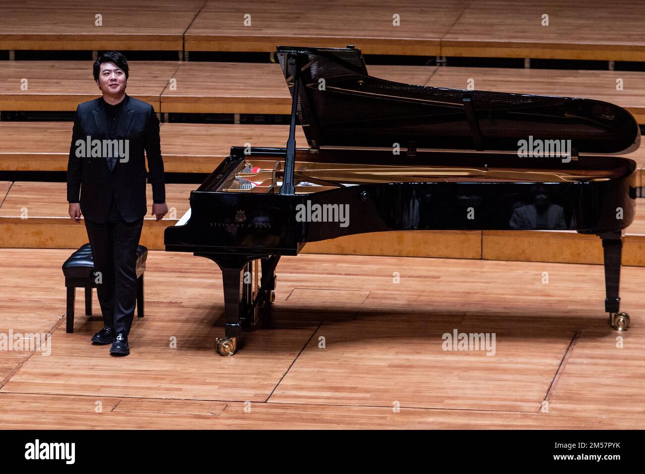 Chinese pianist Lang Lang made his debut in Qintai Concert Hall ...