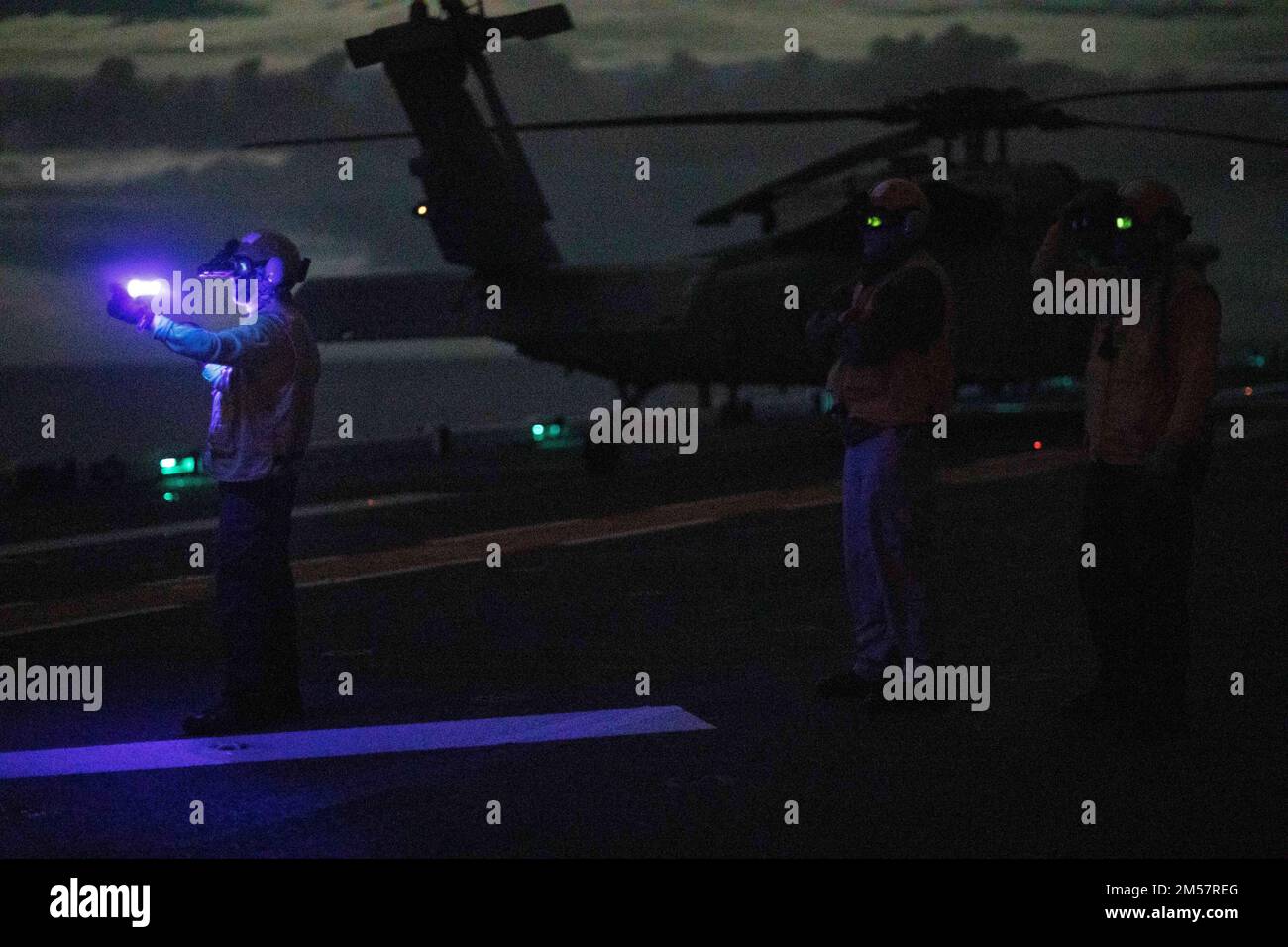 220106-N-HA192-1185 ATLANTIC OCEAN (Dec. 5, 2022) Aviation Boatswain’s ...