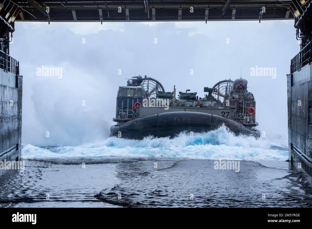 PACIFIC OCEAN (Dec. 6, 2022) – Landing craft, air cushion (LCAC ...