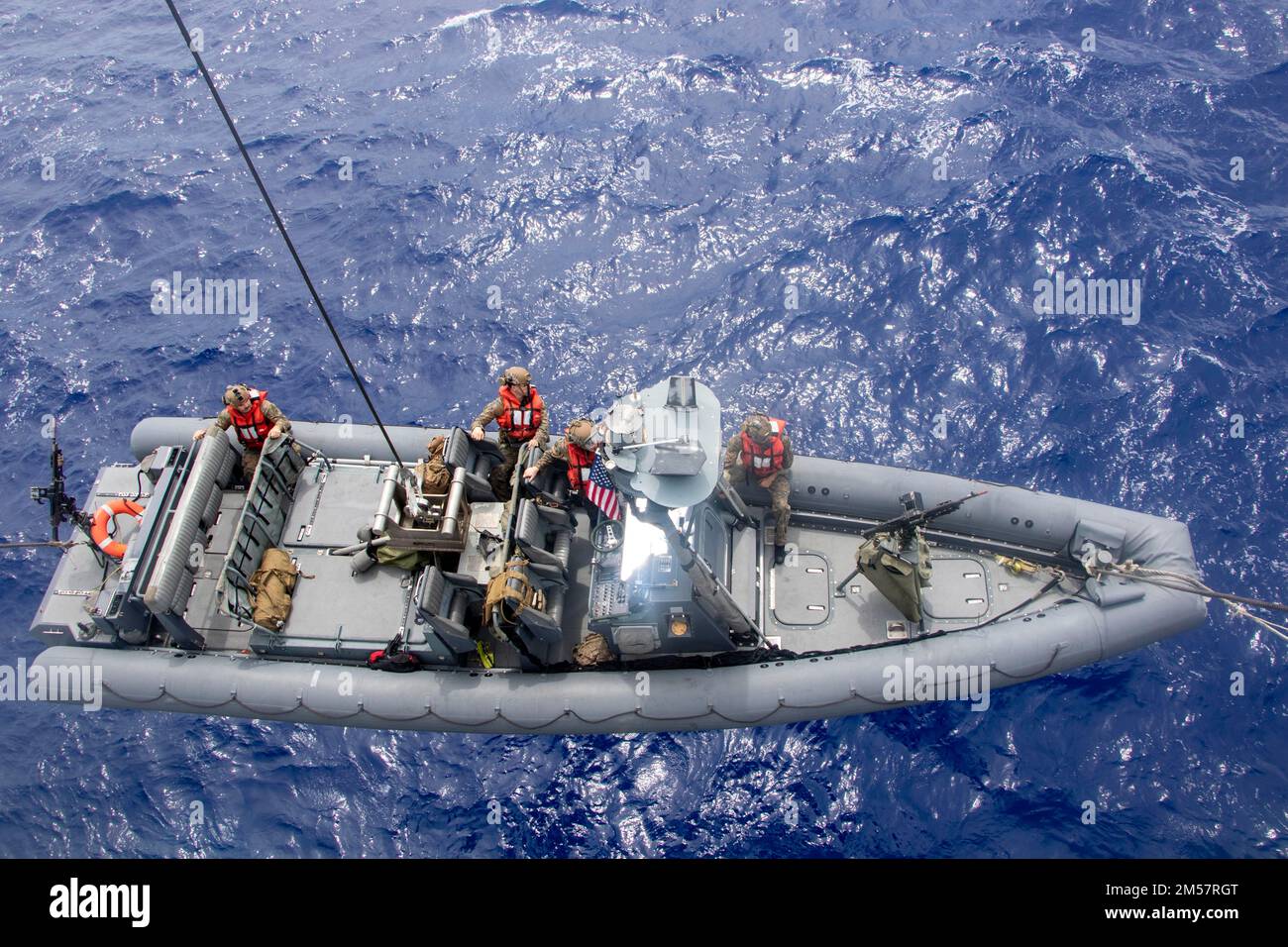 PACIFIC OCEAN (Dec. 6, 2022) – Amphibious transport dock USS Anchorage ...