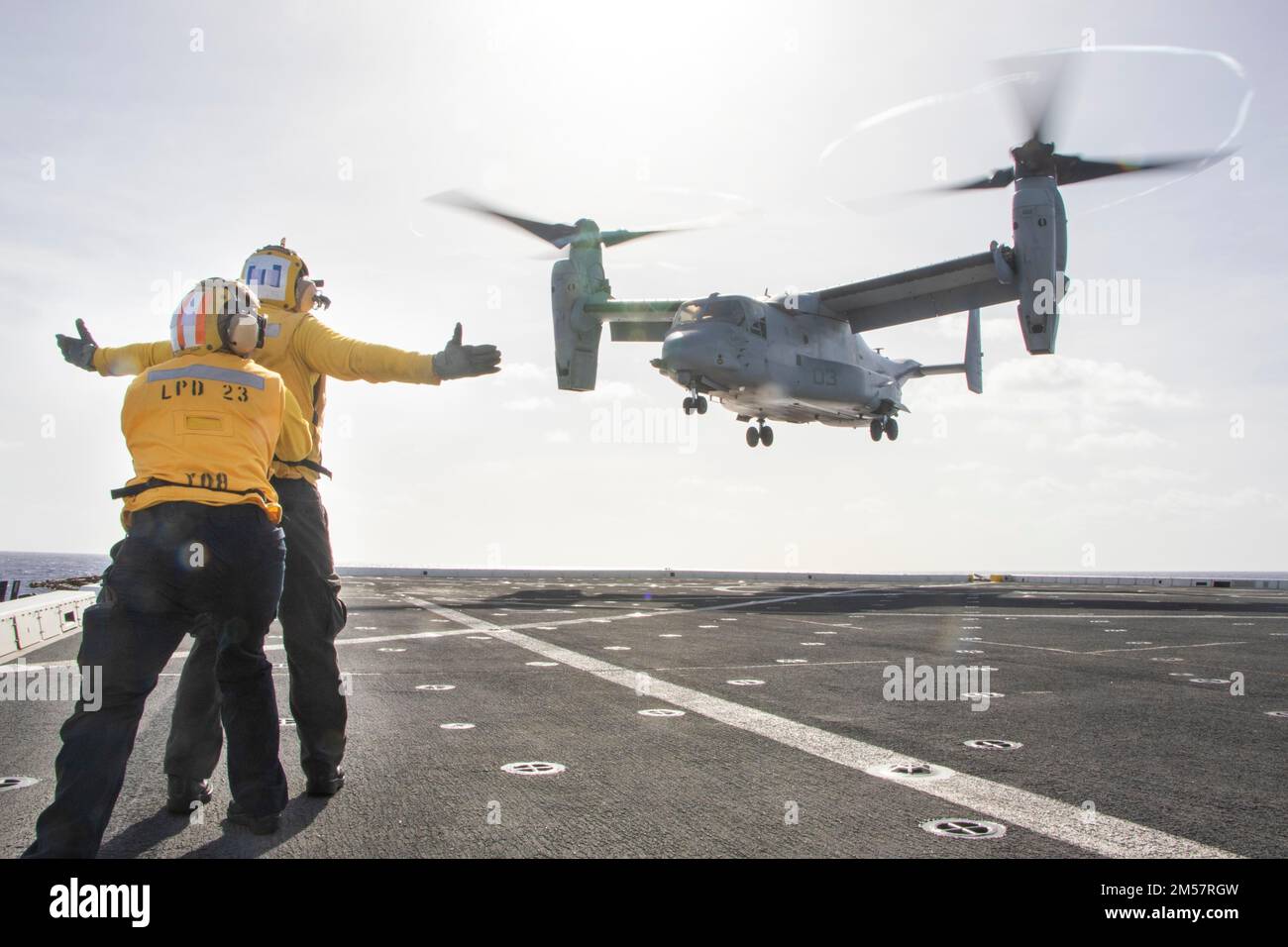 PACIFIC OCEAN (Dec. 4, 2022) – Navy Counselor 1st Class Courtney Hoole ...