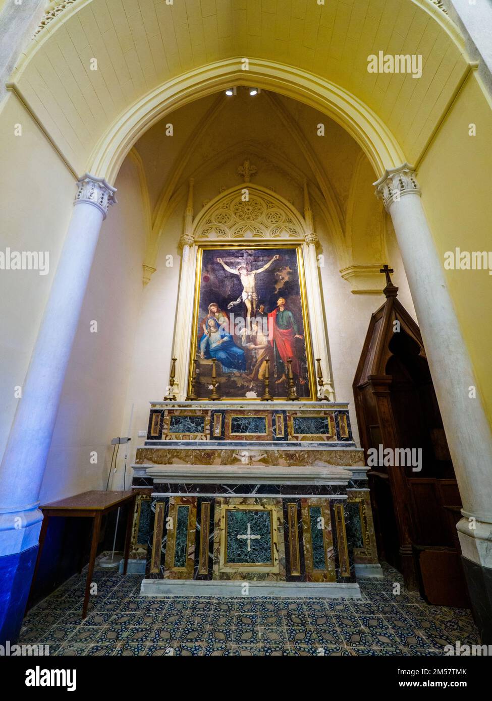 Chapel with the painting depicting the Crucifixion(XIX century) by an ...