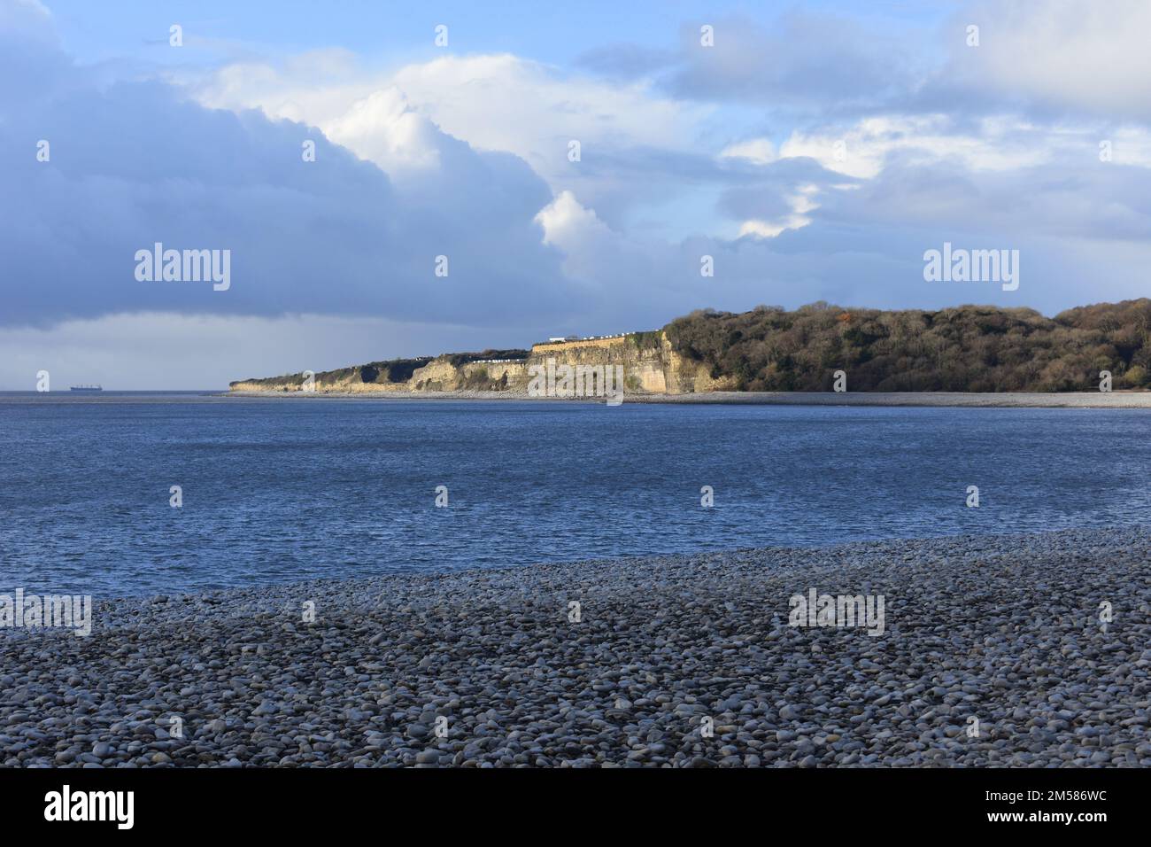 Cold Knap beach, Barry, South Wales Stock Photo - Alamy