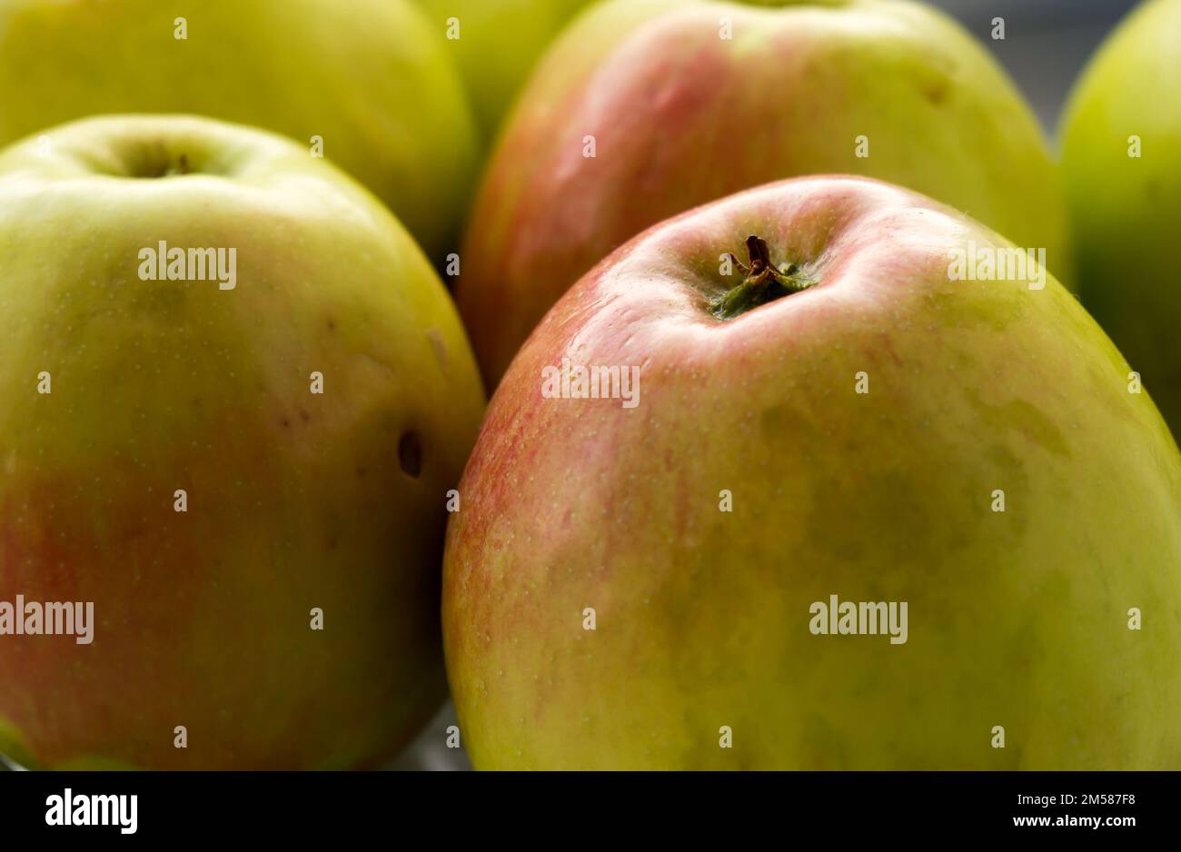 The nature vegetable colored Apples Stock Photo - Alamy