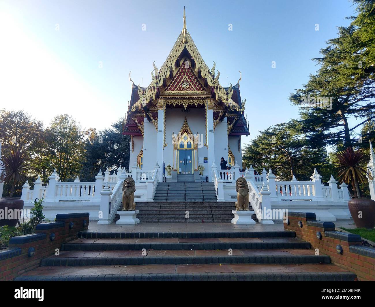 A beautiful view of the Buddhapadipa Buddhist Temple in Wimbledon Stock ...