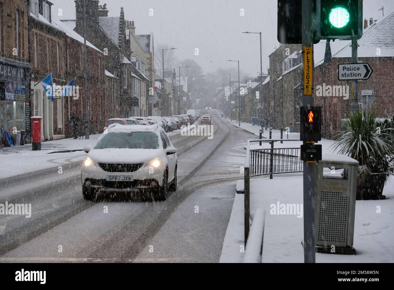 Callander main street hi-res stock photography and images - Alamy