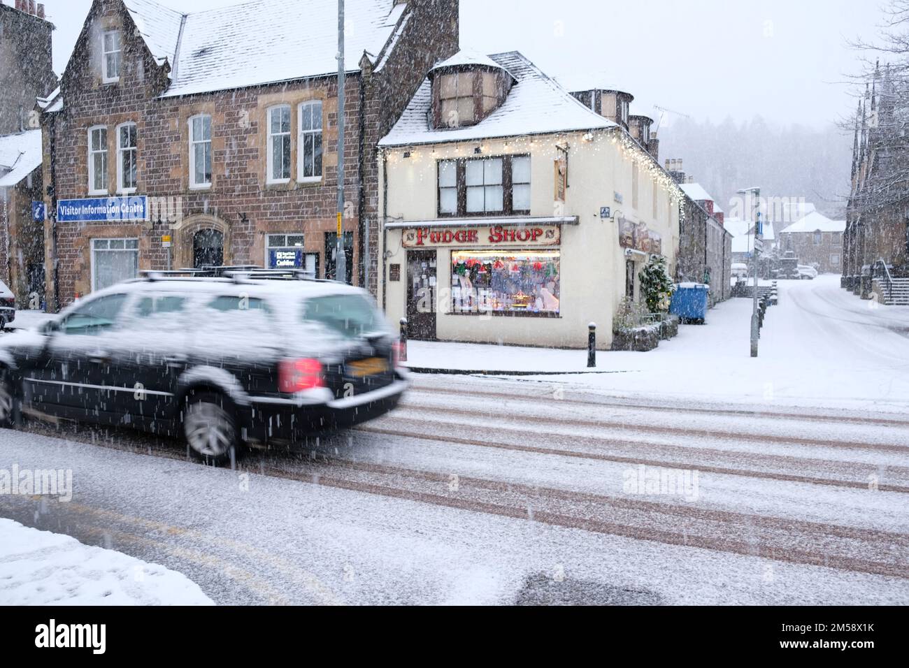 Callander main street hi-res stock photography and images - Alamy