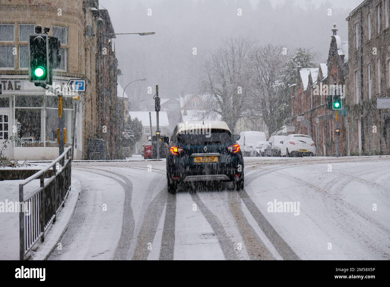 Callander main street hi-res stock photography and images - Alamy