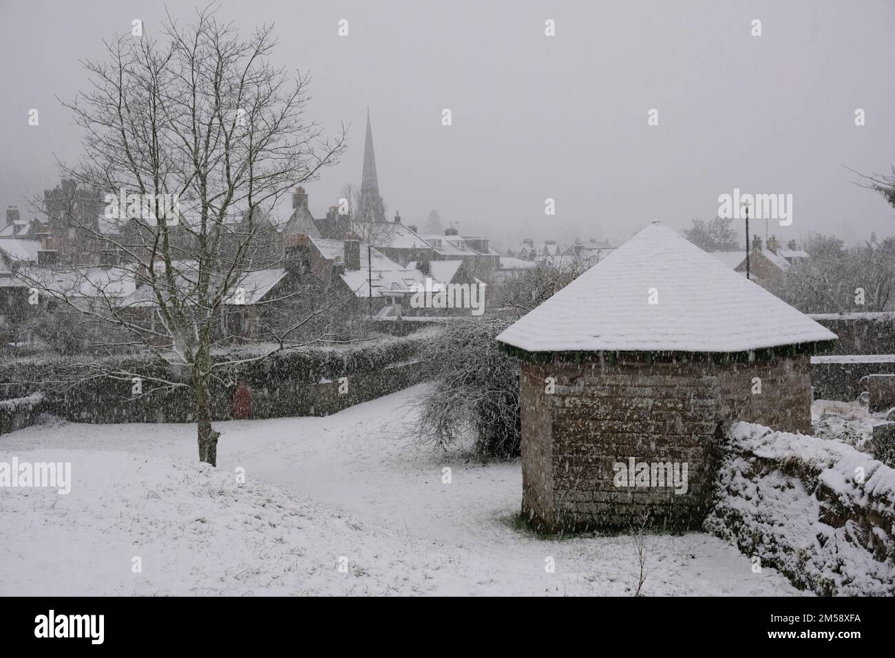 Callander, Scotland, UK. 27th December 2022. Heavy snow falling in ...