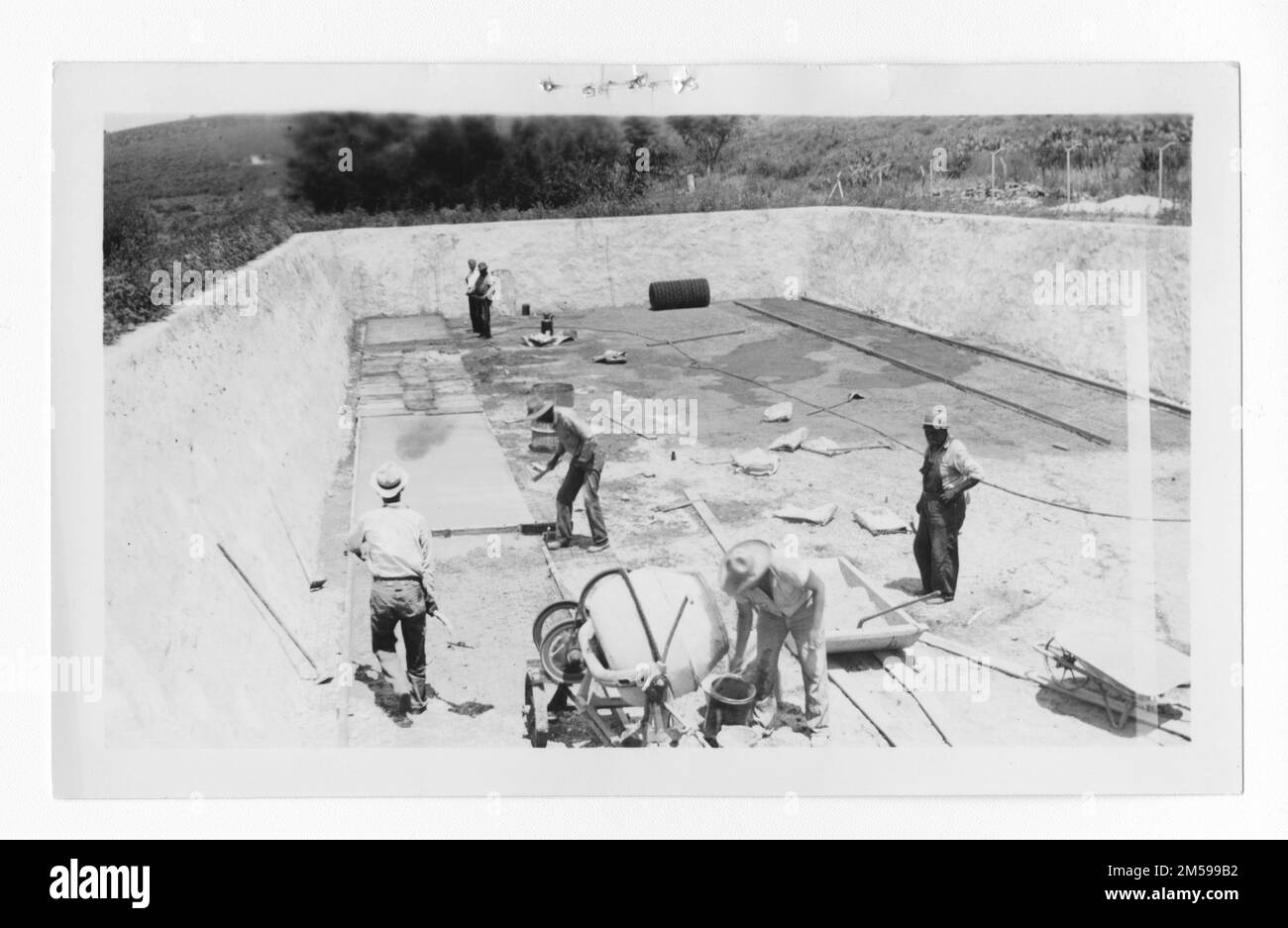 000 gallon reservoir Black and White Stock Photos & Images - Alamy