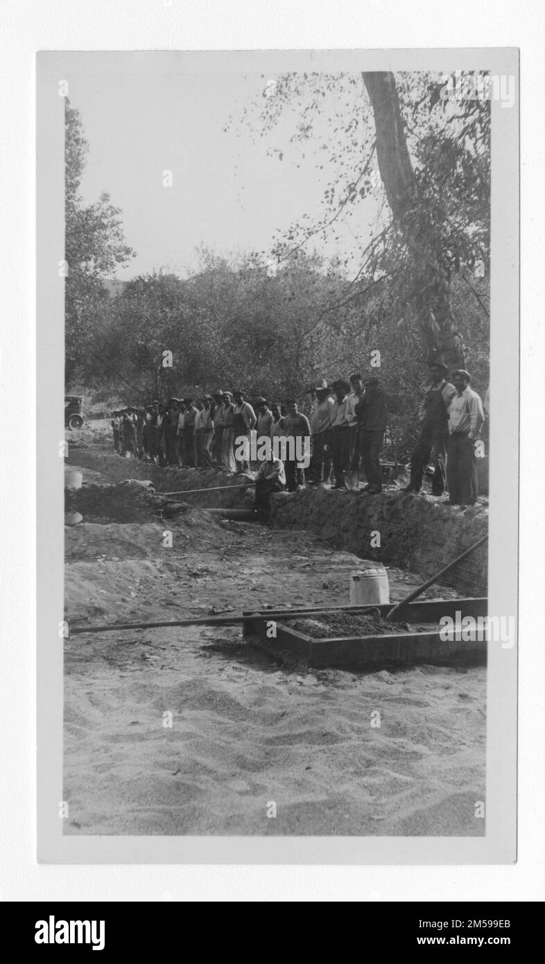 Indian dam Black and White Stock Photos & Images - Alamy