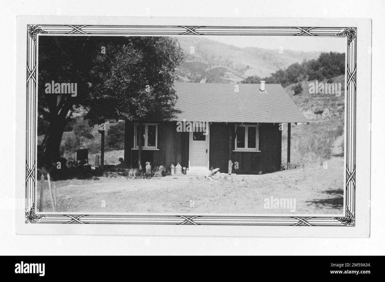 La pacific building Black and White Stock Photos & Images - Alamy