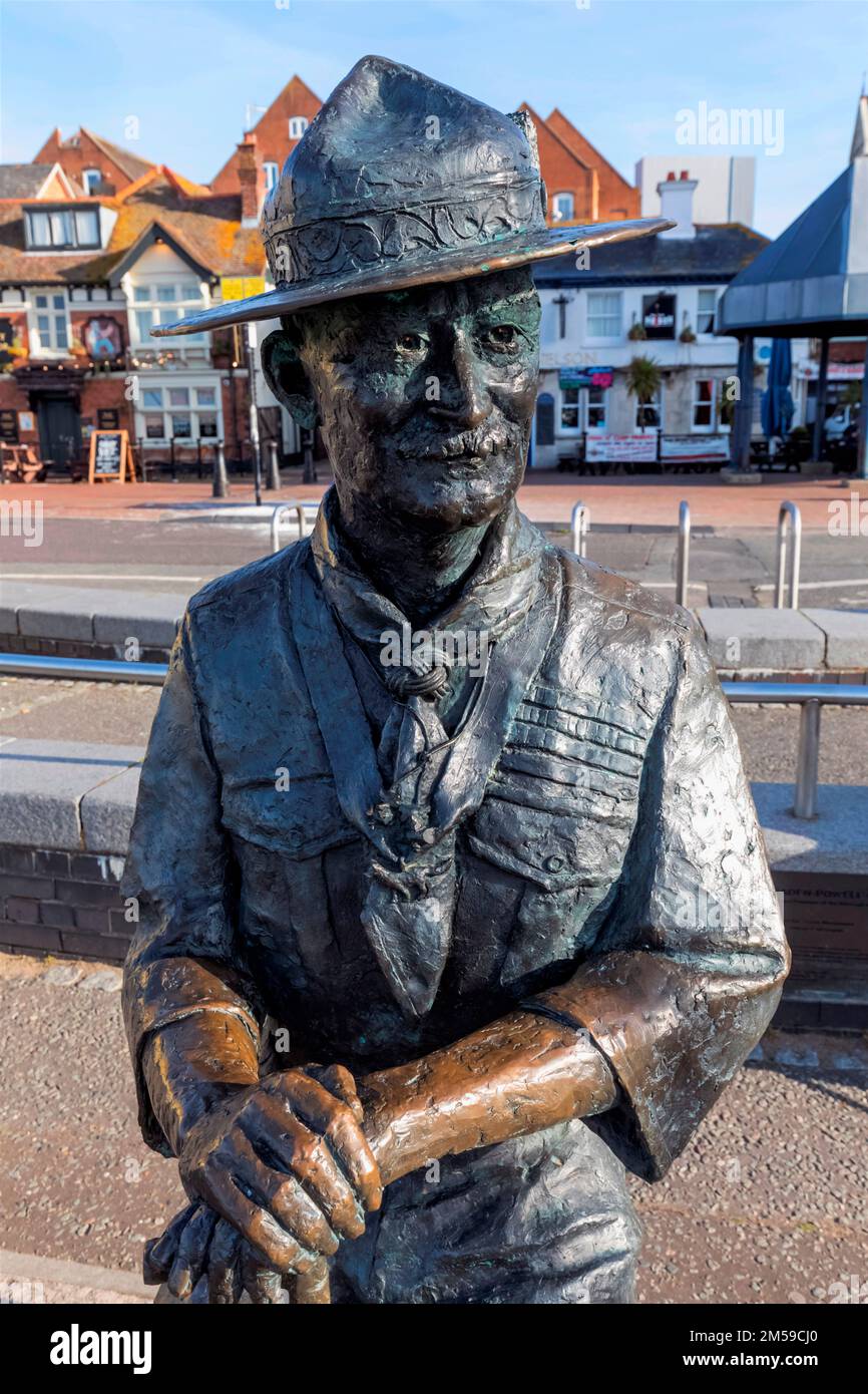 England, Dorset, Poole, Poole Harbour, Statue of Robert Baden-Powell ...