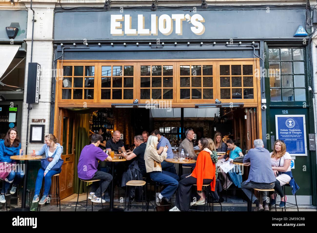 Borough Market, Elliot's Restaurant , London, England *** Local Caption ...