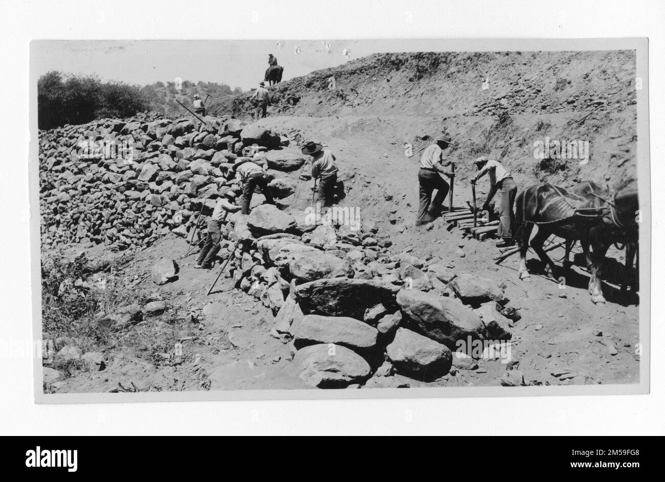 Dry rubble retaining wall hi-res stock photography and images - Alamy