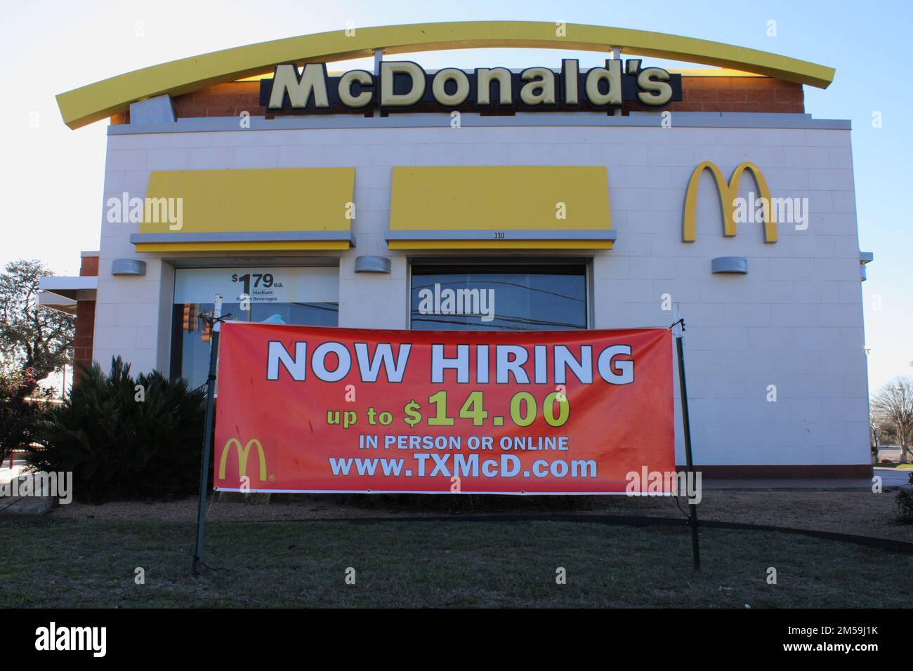 Mcdonalds hiring hi-res stock photography and images - Alamy