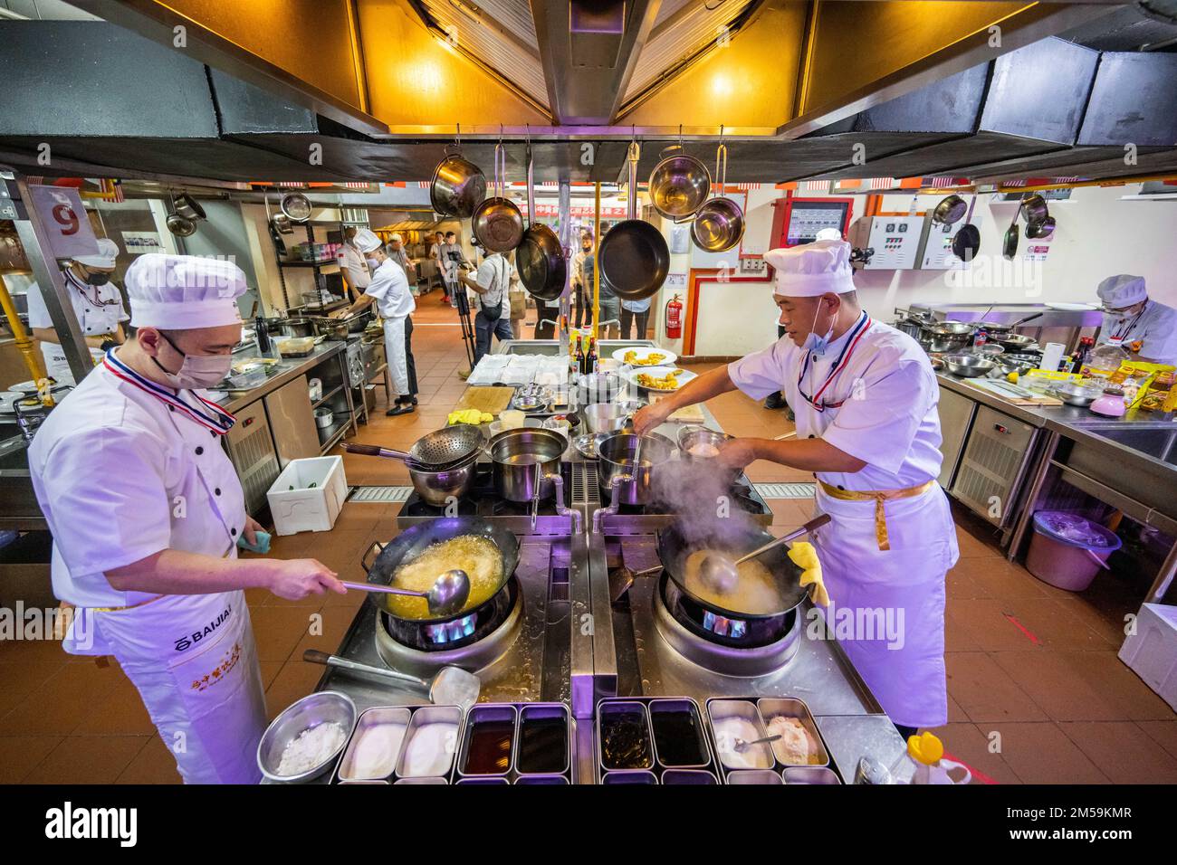 Kuala Lumpur, Malaysia. 27th Dec, 2022. Chefs compete during the 2nd ...