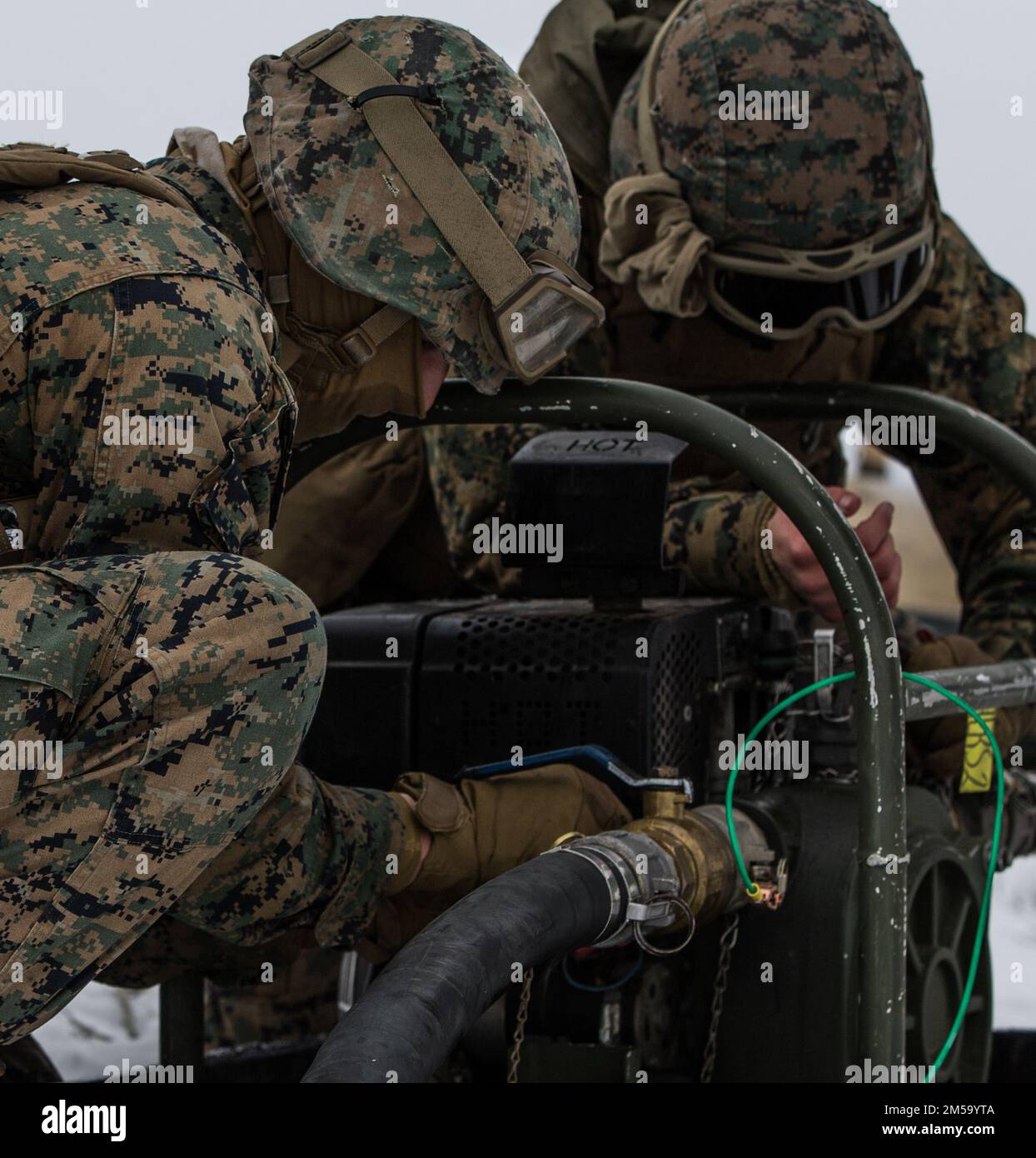 Winter Fury 22: MWSS-373 Refueling and Arming Airacrft for Long Range ...