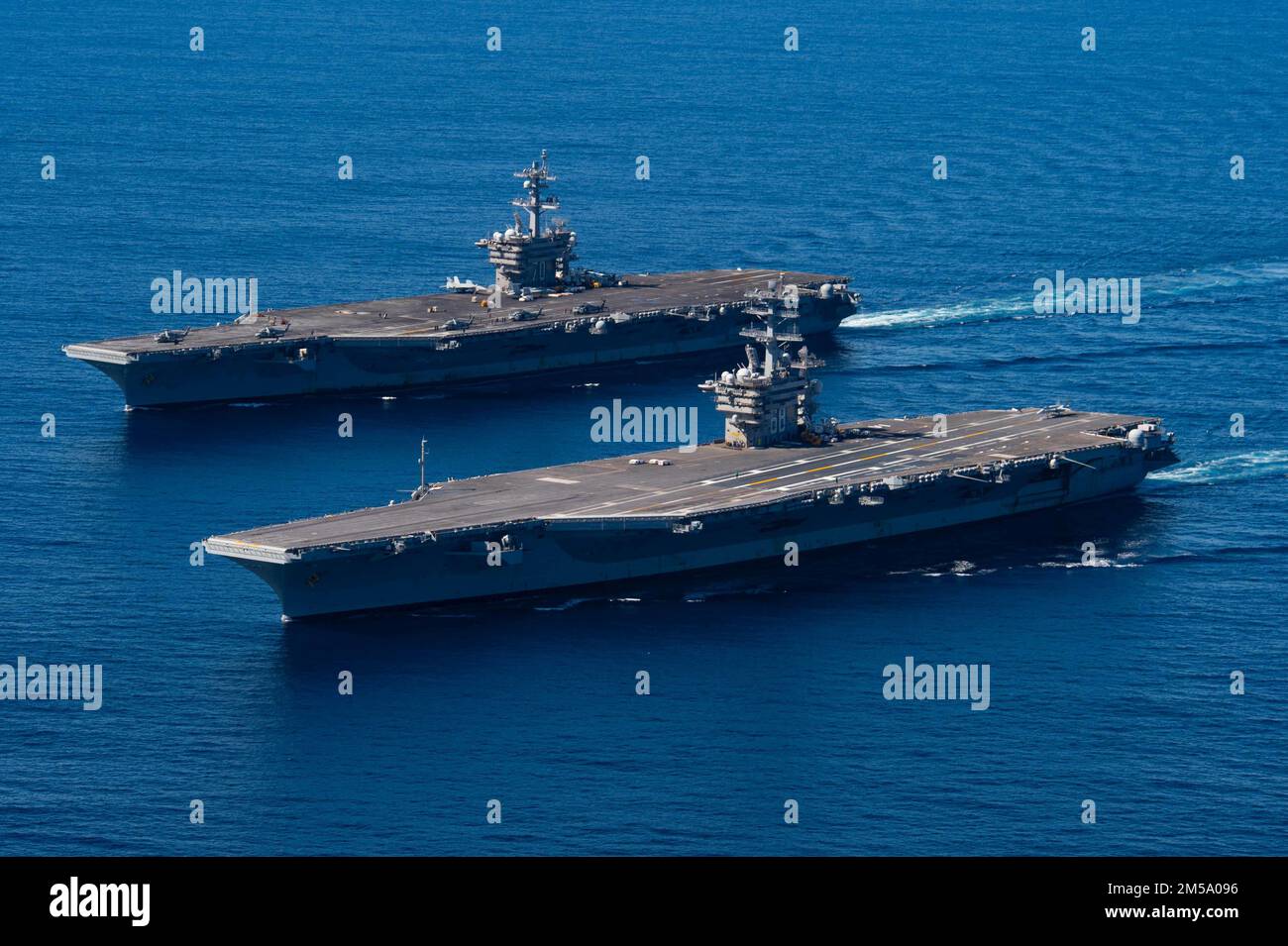 220213-N-TL932-1221 PACIFIC OCEAN (Feb. 13, 2022) Nimitz-class aircraft ...