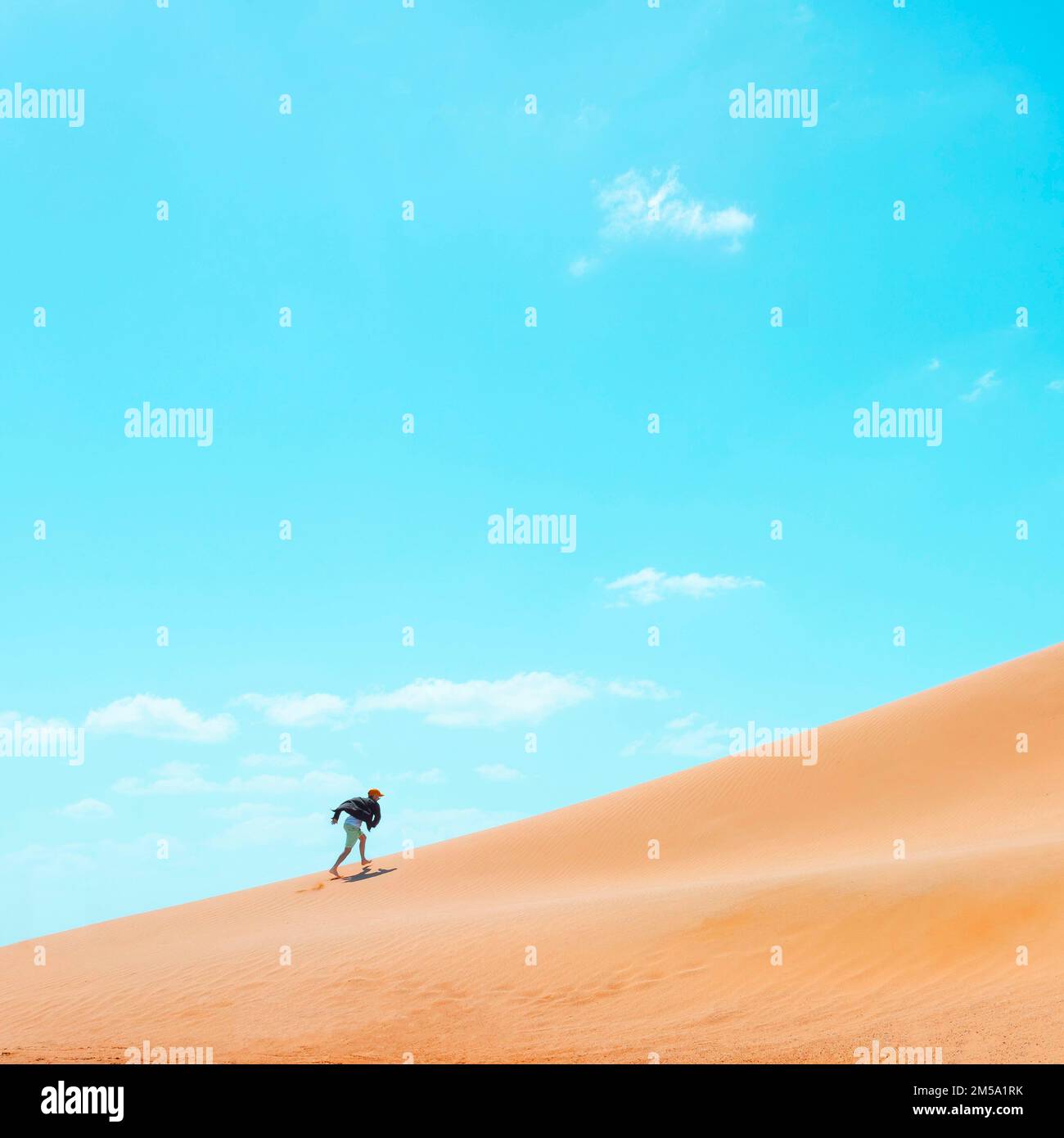 Walking alone in the desert An extraordinary landscape of sandstone is ...