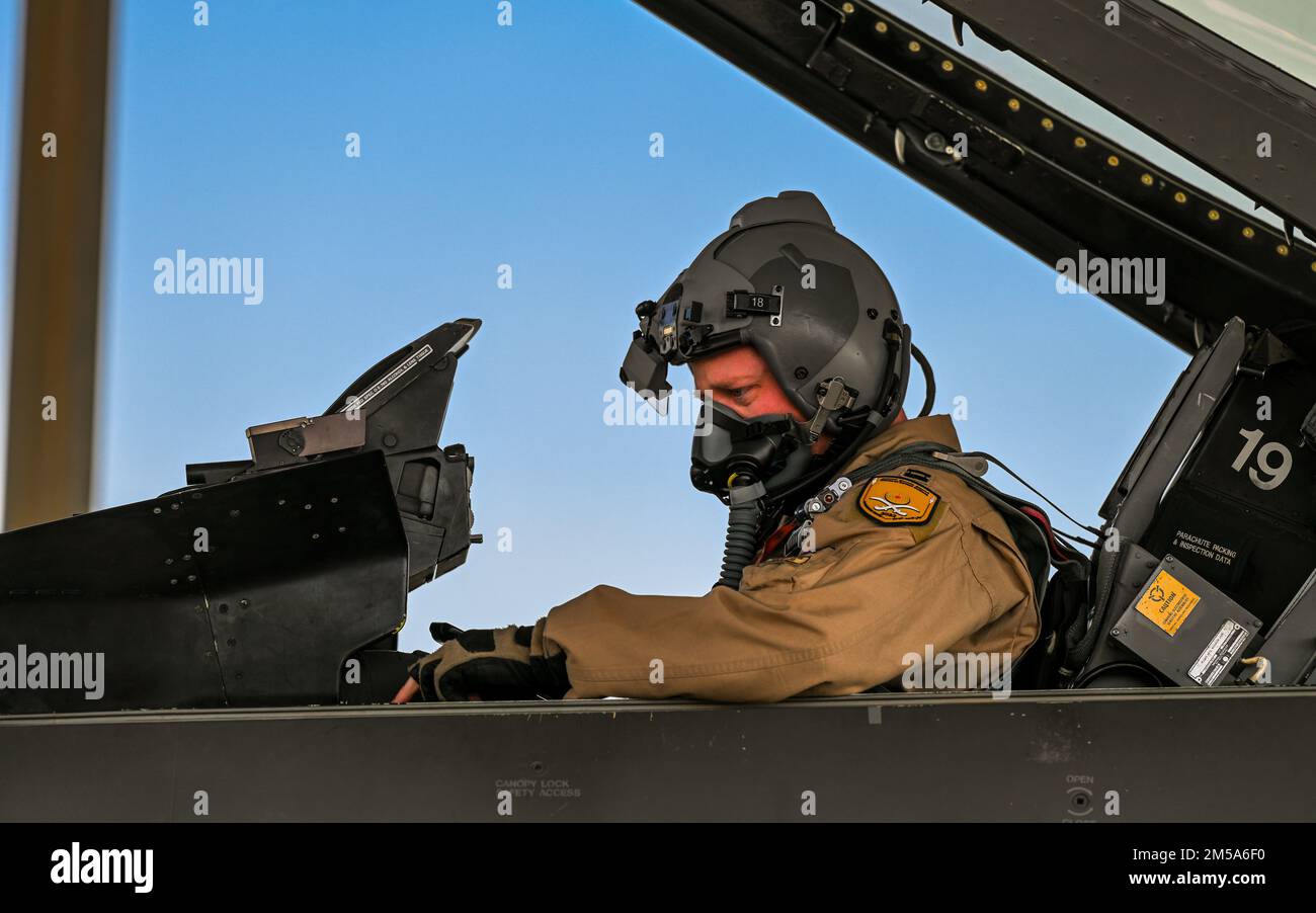 F 14 cockpit hi-res stock photography and images - Alamy