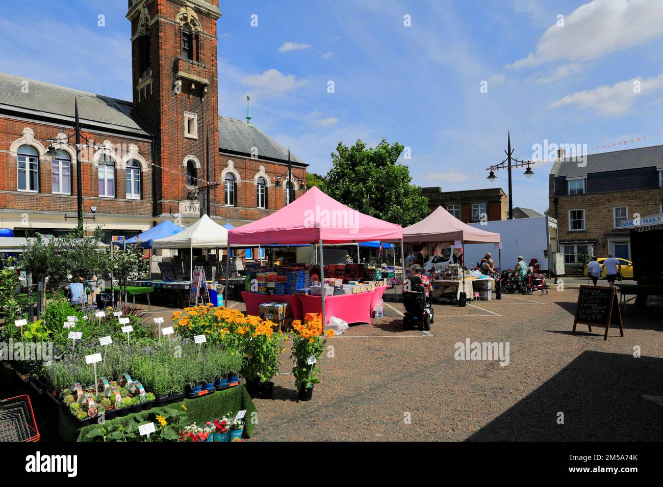 The weekly market at March town, Cambridgeshire; England, UK Stock ...