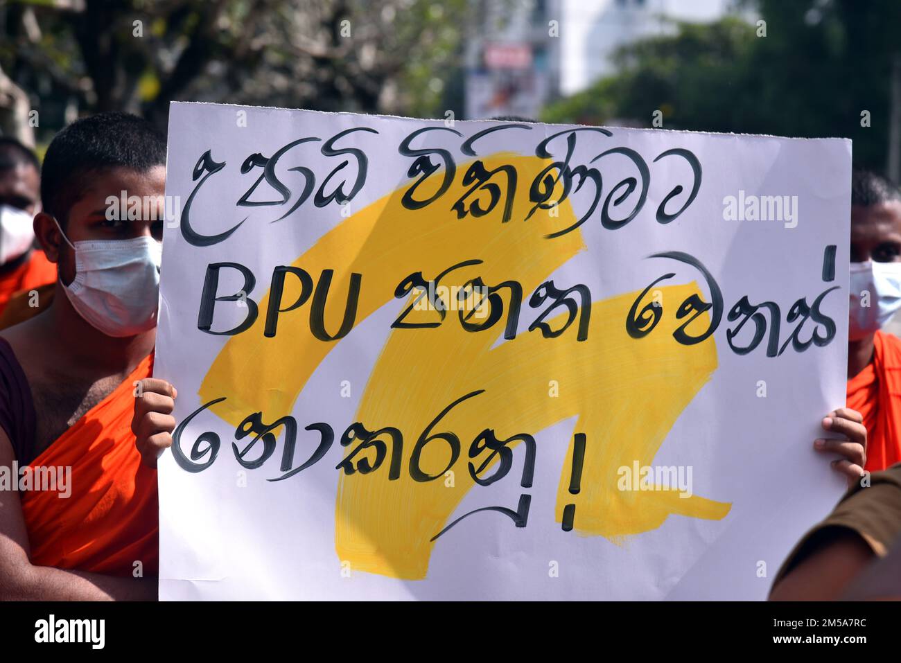 Colombo, Sri Lanka. 27th Dec, 2022. Buddhist monks of the Sri Lanka ...