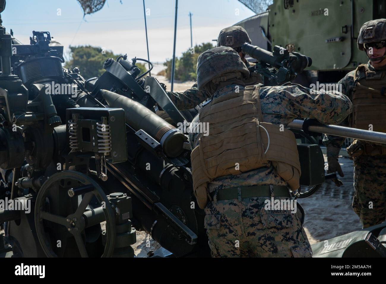 U.S. Marines with 1st Battalion, 10th Marine Regiment, 2d Marine ...