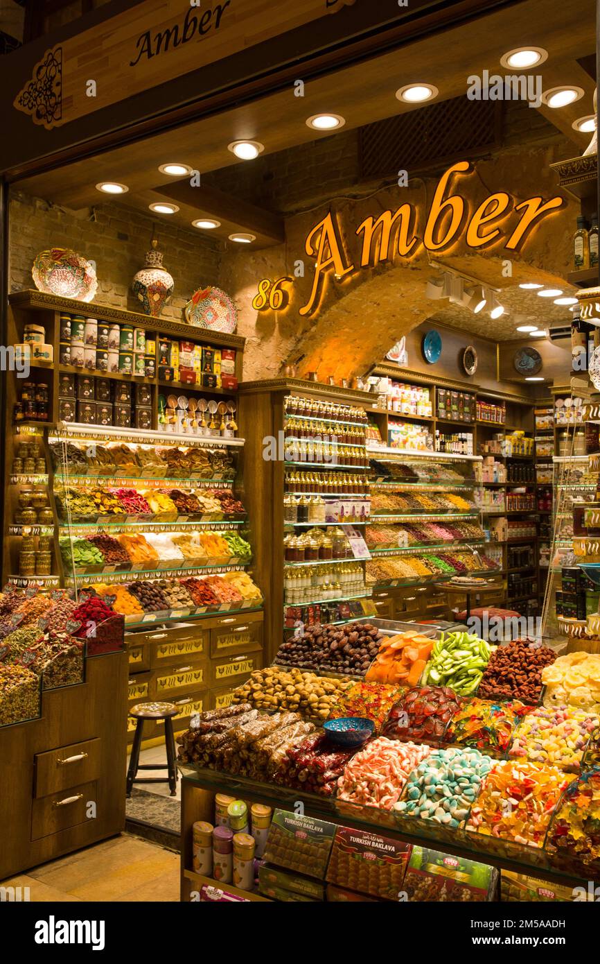 Buying selling goods hi-res stock photography and images - Alamy