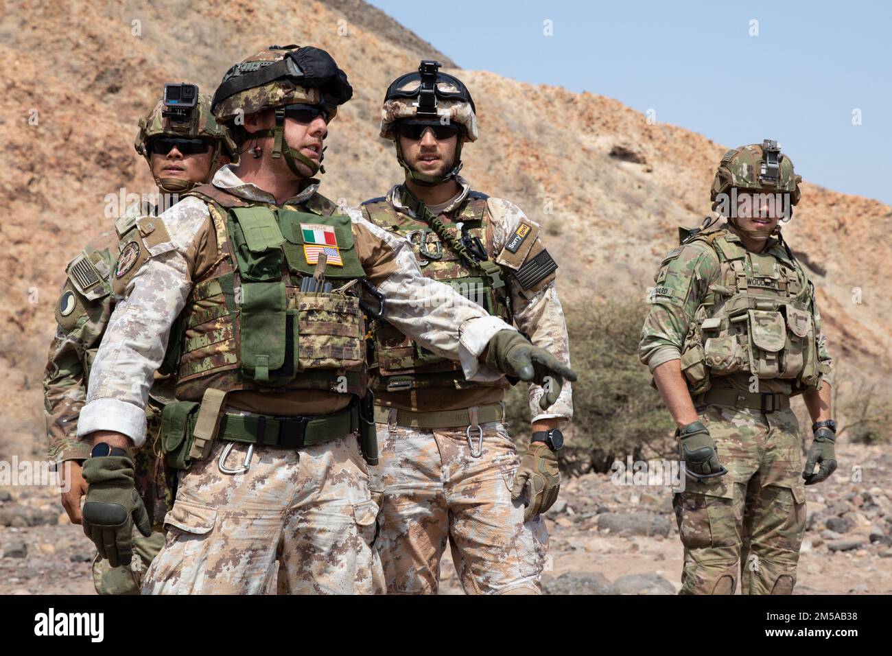 Italian soldiers from task hi-res stock photography and images - Alamy