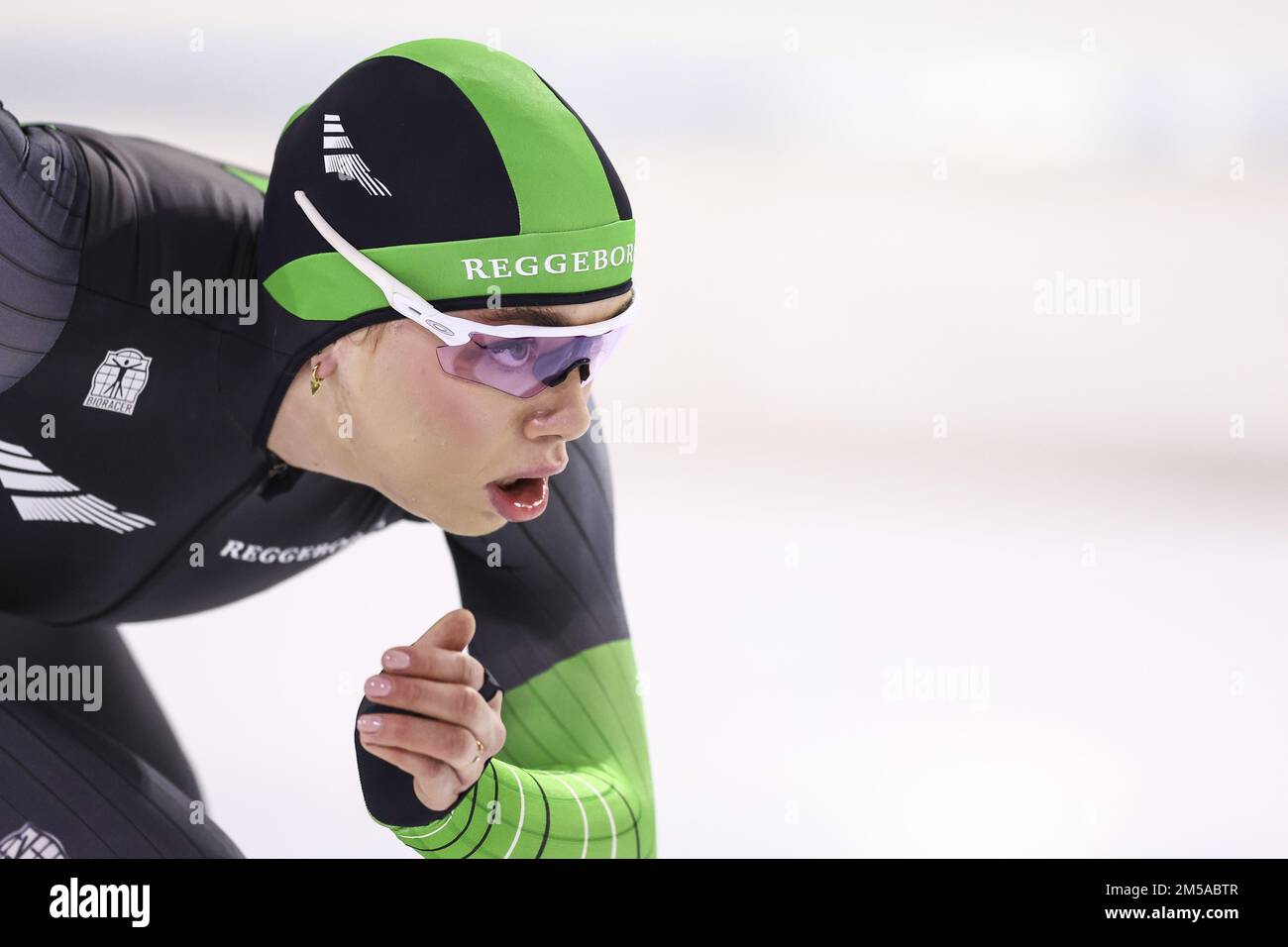 HERENVEEN - Marrit Fledderus in action on the 500 meters during the ...
