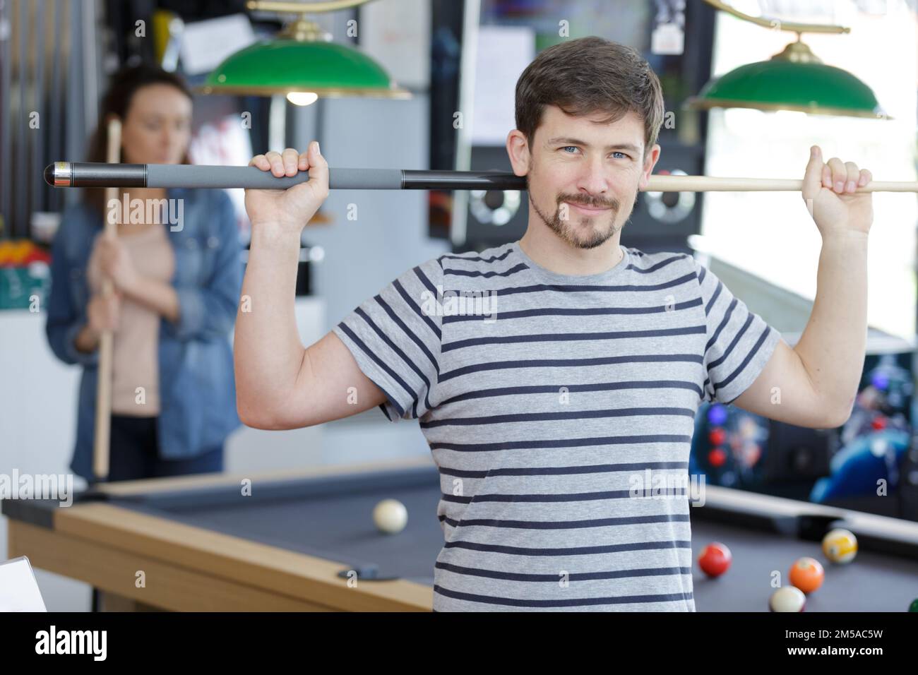 Portrait of snooker player hi-res stock photography and images - Alamy