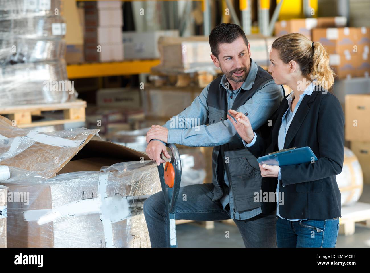 Freight forwarders hi-res stock photography and images - Alamy