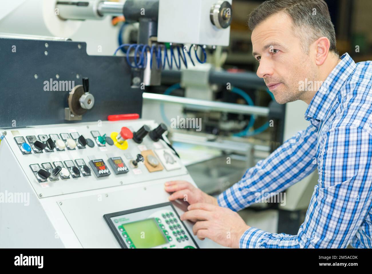 Computerized controls hi-res stock photography and images - Alamy
