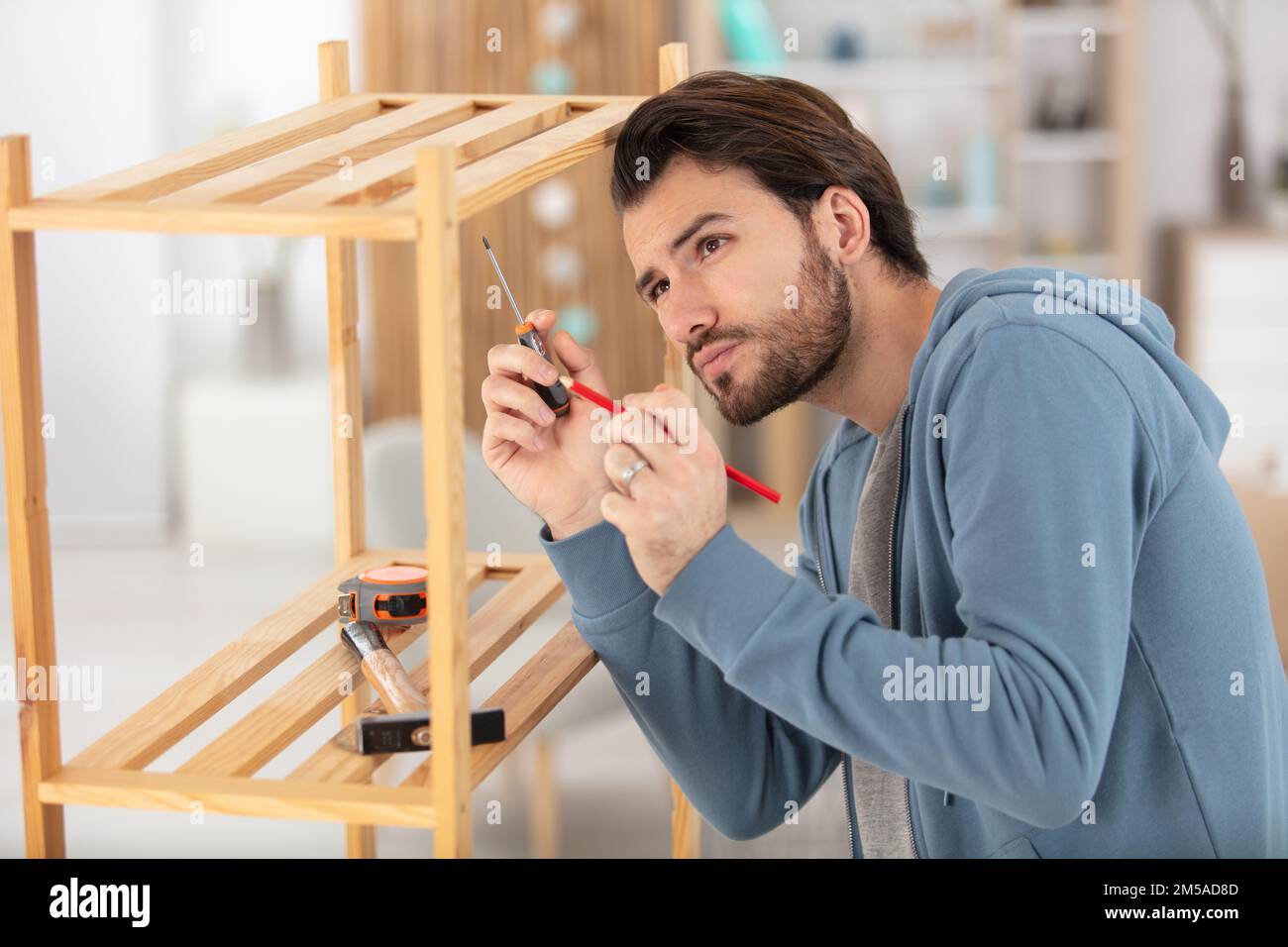 Assembling shelf hi-res stock photography and images - Alamy