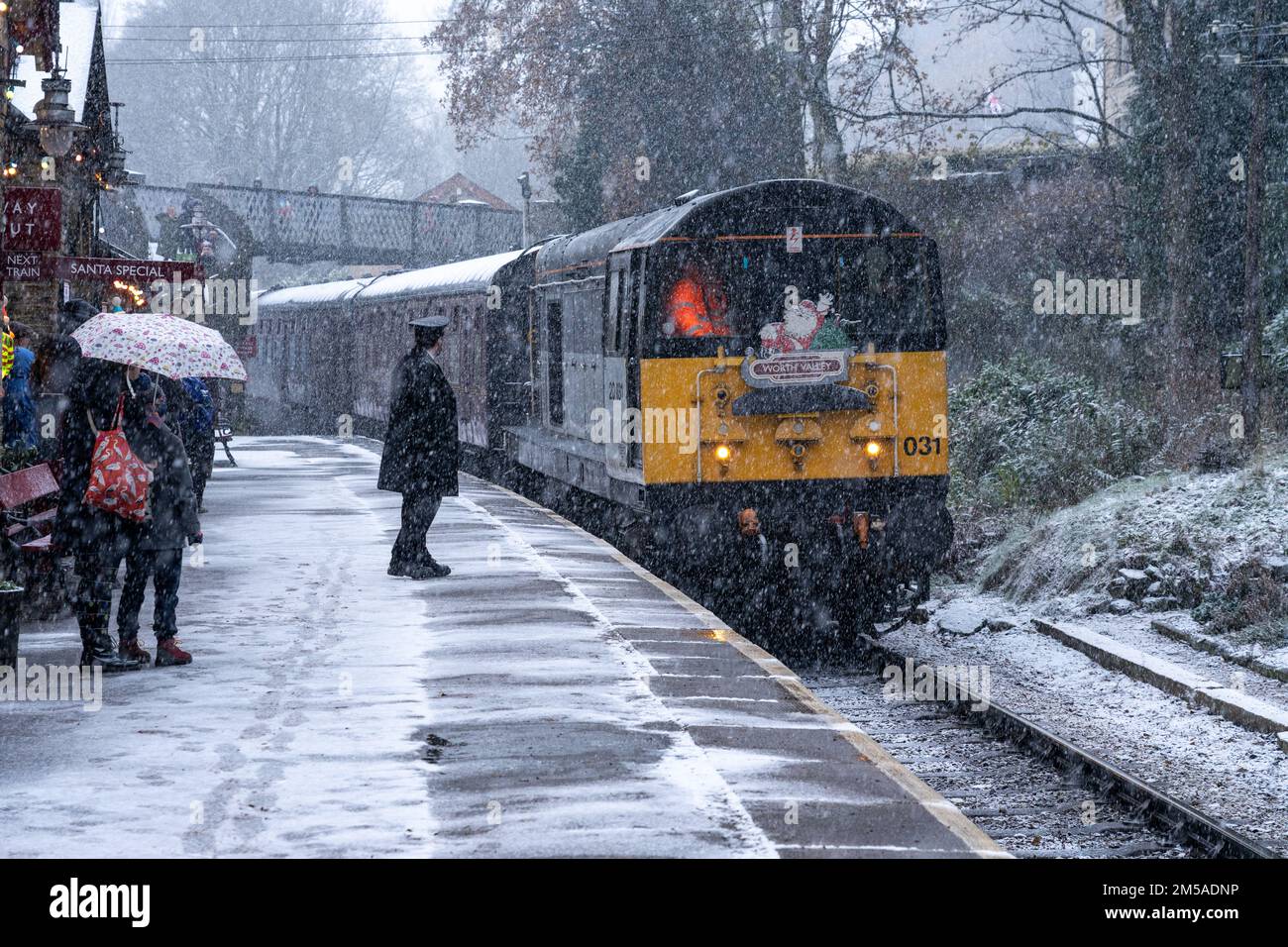 The Elf express at Keighley and Worth Valley railway Stock Photo - Alamy