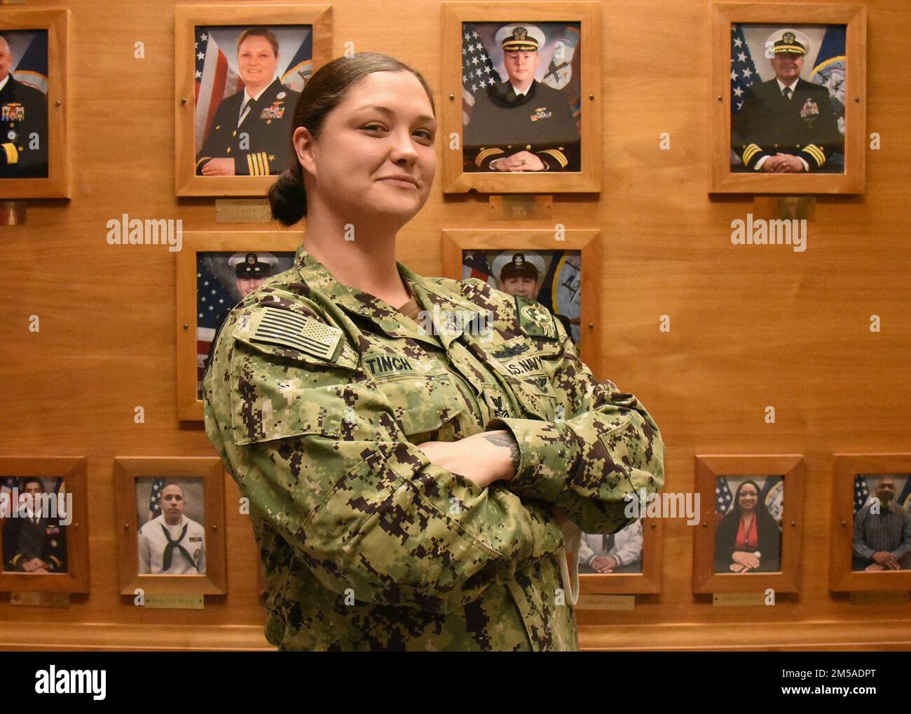 Navy counselor recruiter hi-res stock photography and images - Alamy