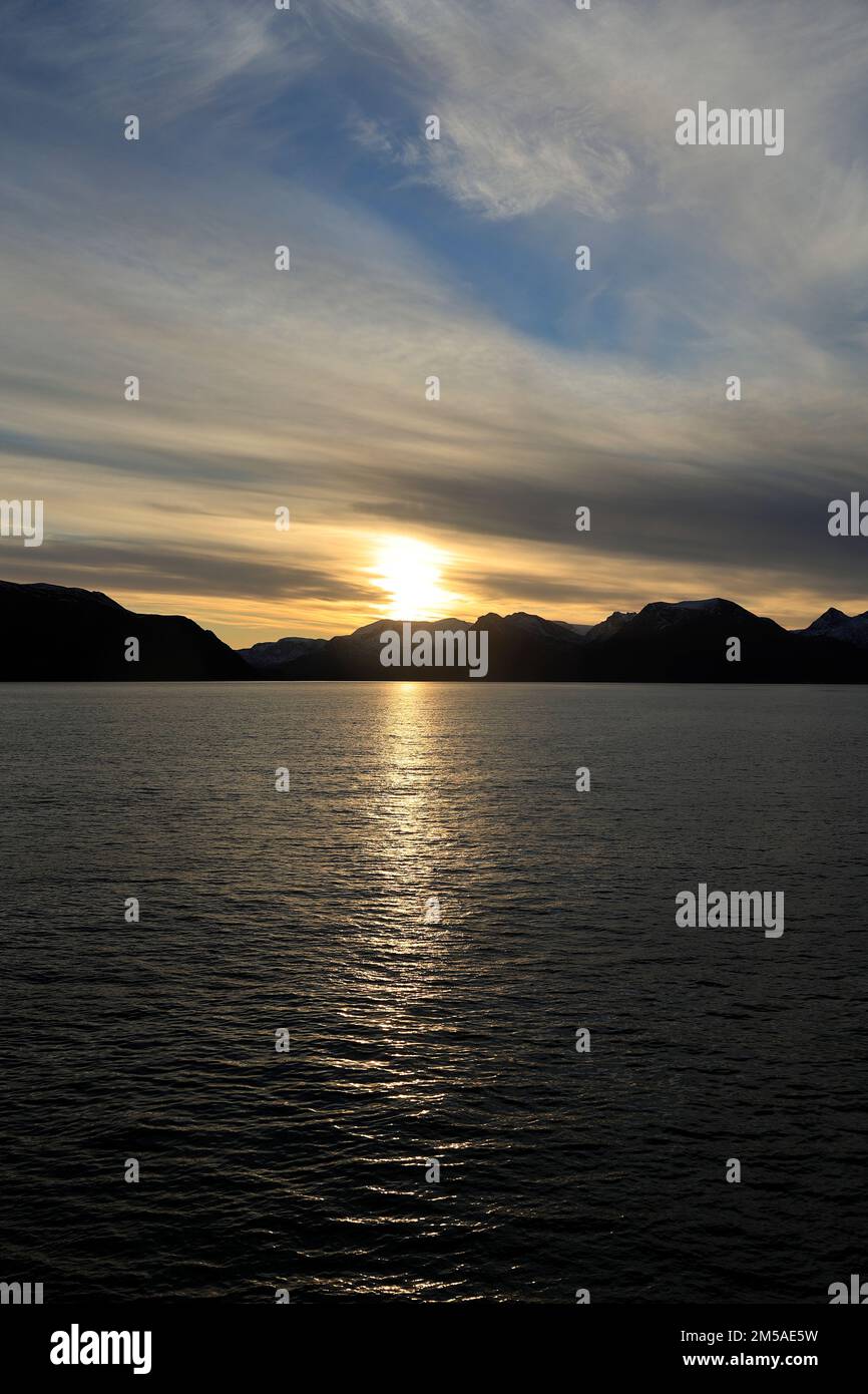 Low sun north of the Arctic Circle at noon in autumn Stock Photo - Alamy
