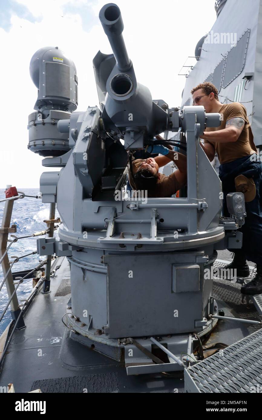 PACIFIC OCEAN (Feb. 15, 2022) Gunner’s Mate 2nd Class Jonathan Mota ...