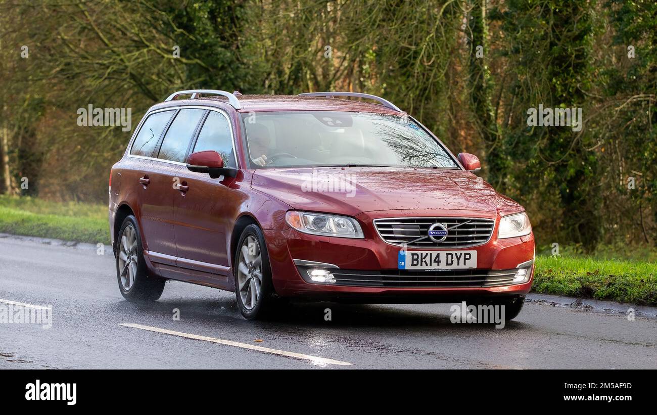 Old volvo estate hi-res stock photography and images - Alamy