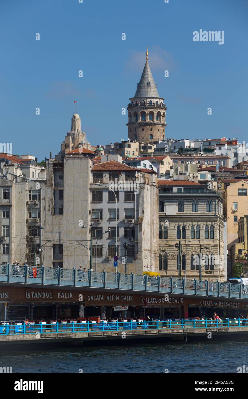 Galata Bridge (foreground), Galata Tower, (background), Bosphorus ...