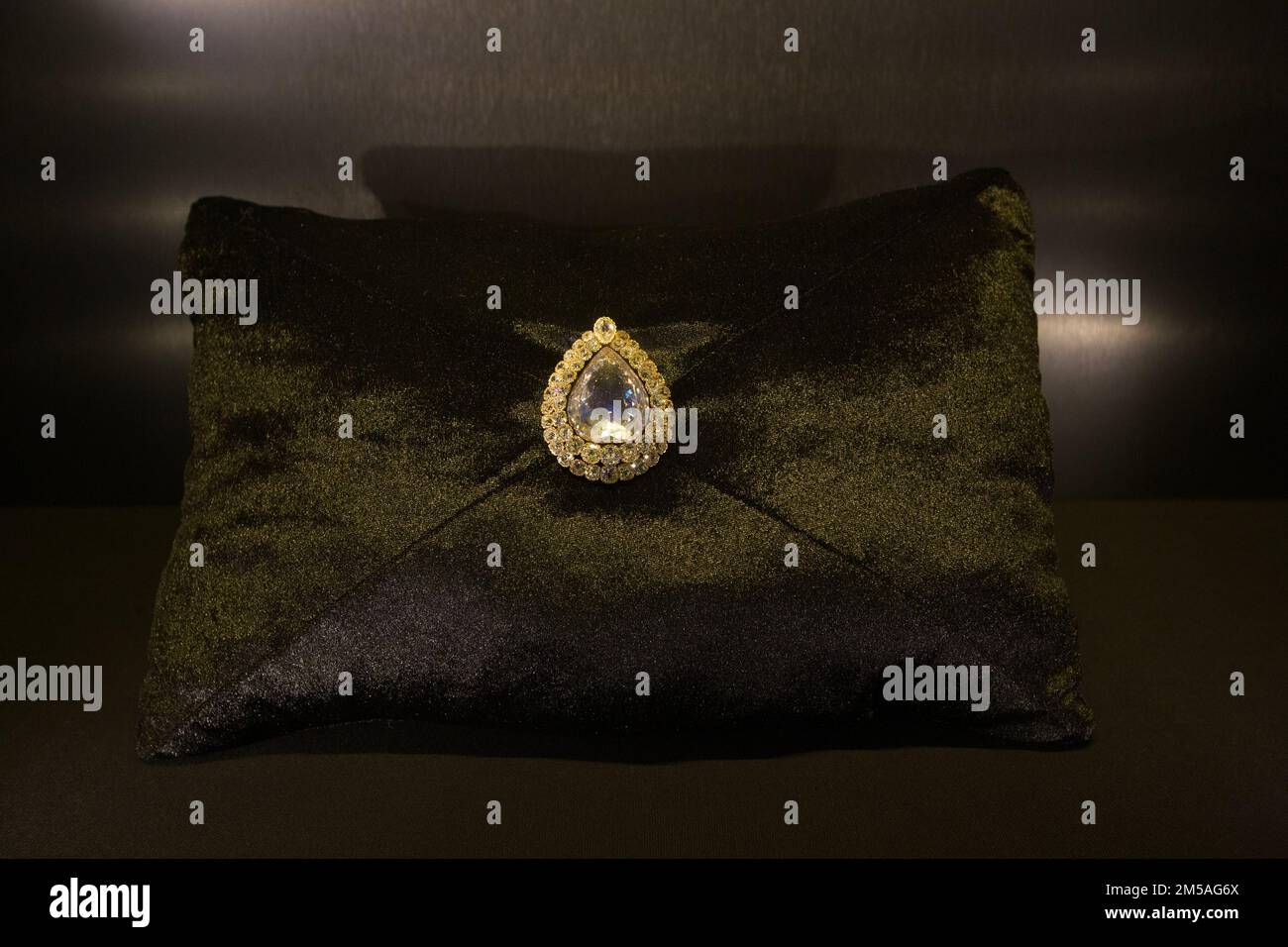 Spoonmaker's Diamond, 86 Karats, Ottoman, Second Half 17th Century ...