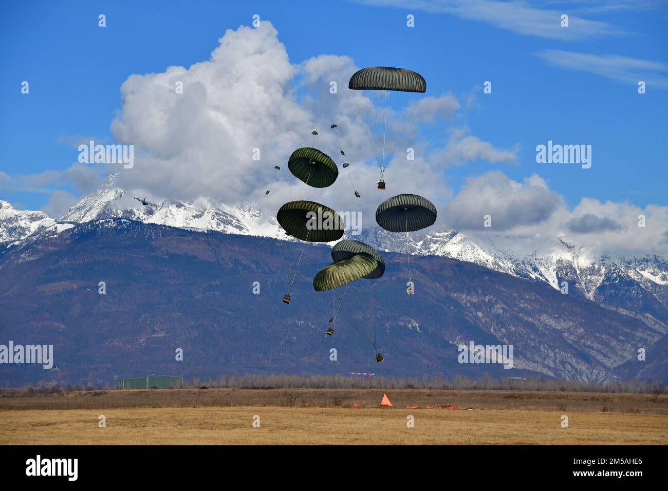 U.S. Army jumpmasters assigned to the 2nd Battalion, 503rd Parachute ...