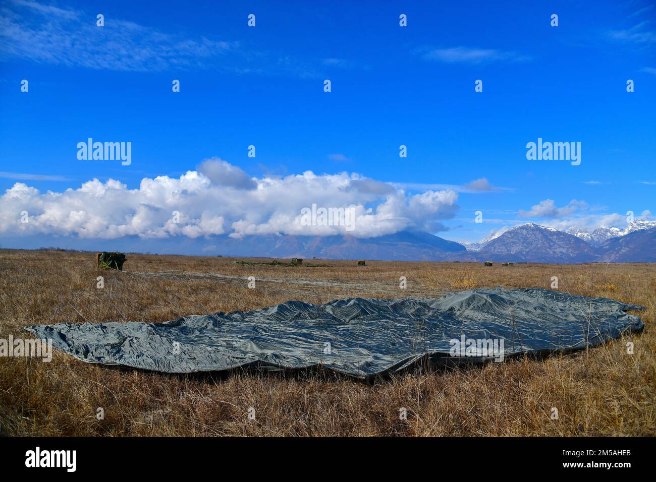 U.S. Army jumpmasters assigned to the 2nd Battalion, 503rd Parachute ...