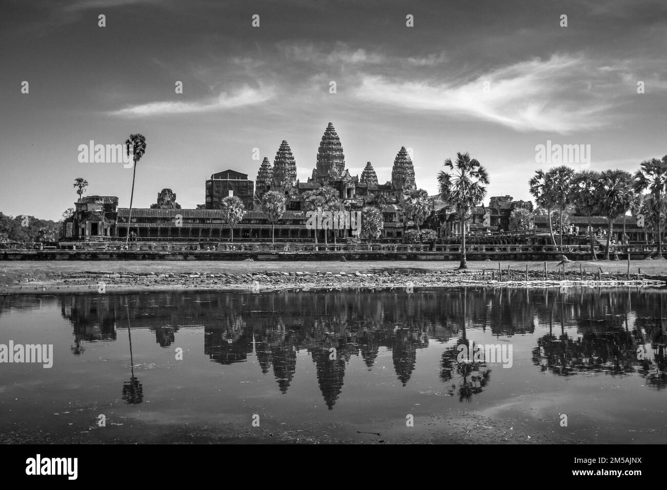 A greyscale shot of the Angkor Wat temple complex and the largest ...