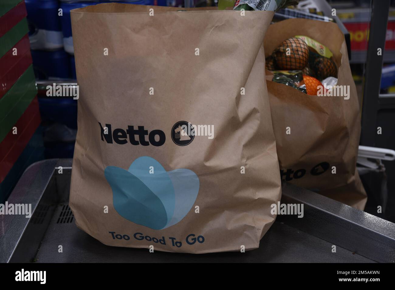 Onlien food bags hi-res stock photography and images - Alamy