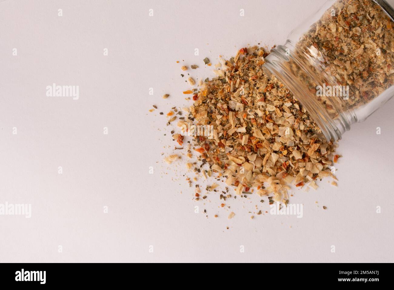 Spilled spices hi-res stock photography and images - Alamy